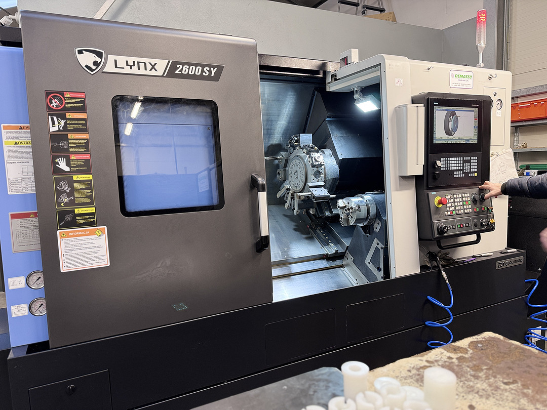 Najważniejsze trendy w obróbce CNC w 2025 roku - Obróbka metali skrawaniem CNC Jarocin ADAMET ...